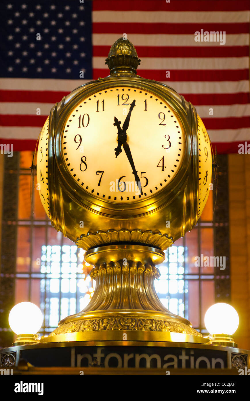 USA, New York City, Clock in Grand Central station Stock Photo - Alamy
