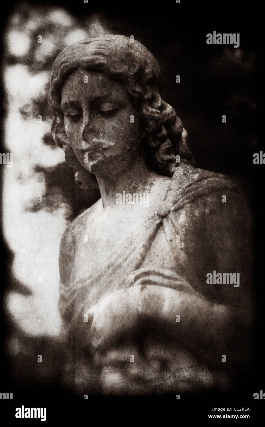 Gravestone sculpture mourning female hi-res stock photography and ...