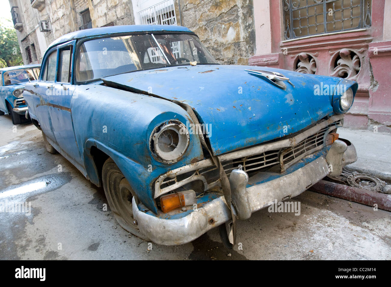 Old battered classic car in hi-res stock photography and images - Alamy