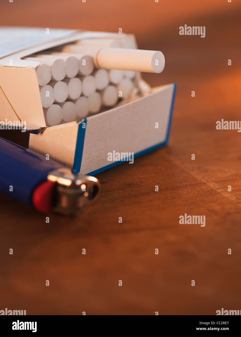 Cigarette pack hi-res stock photography and images - Alamy