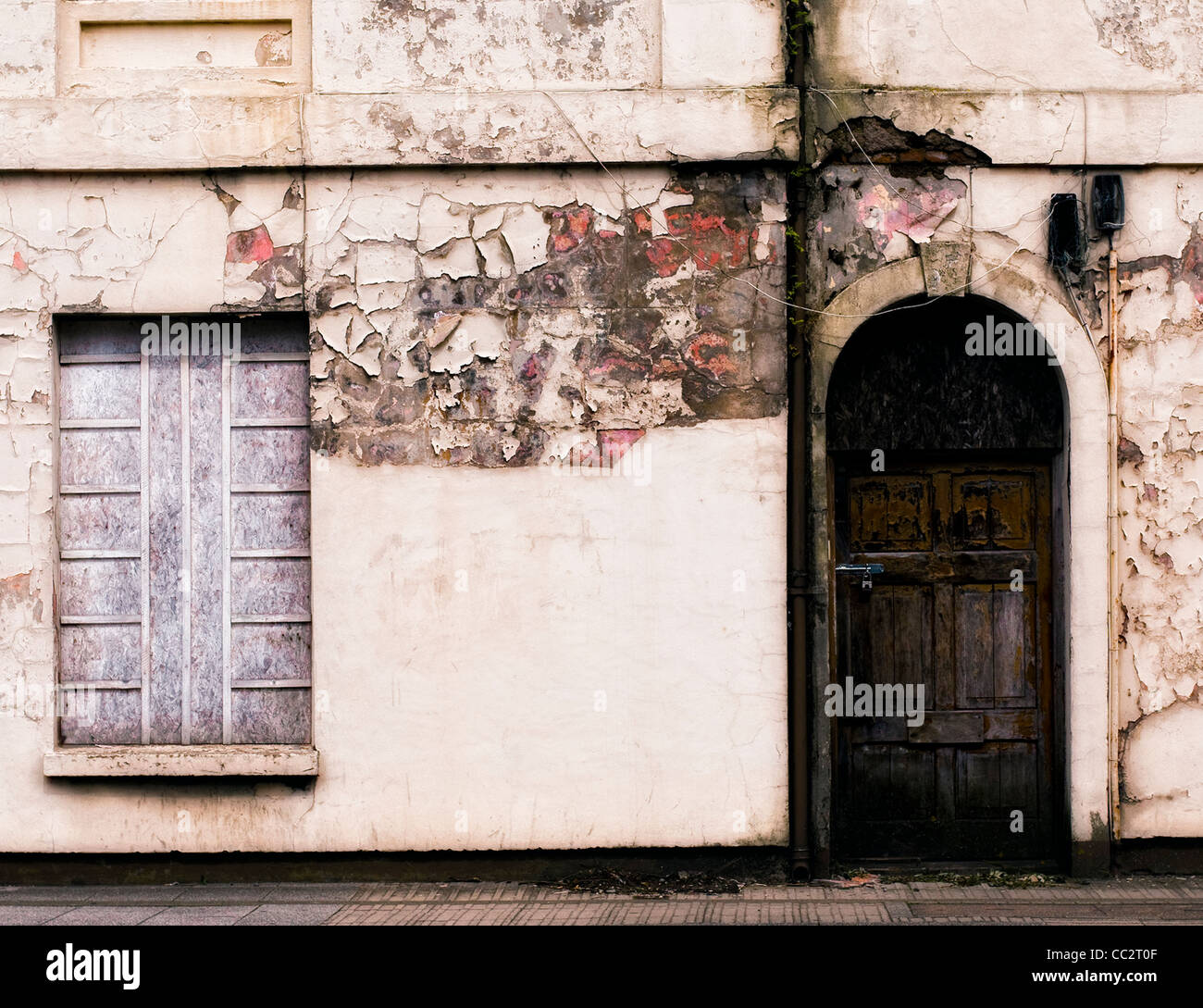 Derelict house uk hi-res stock photography and images - Alamy