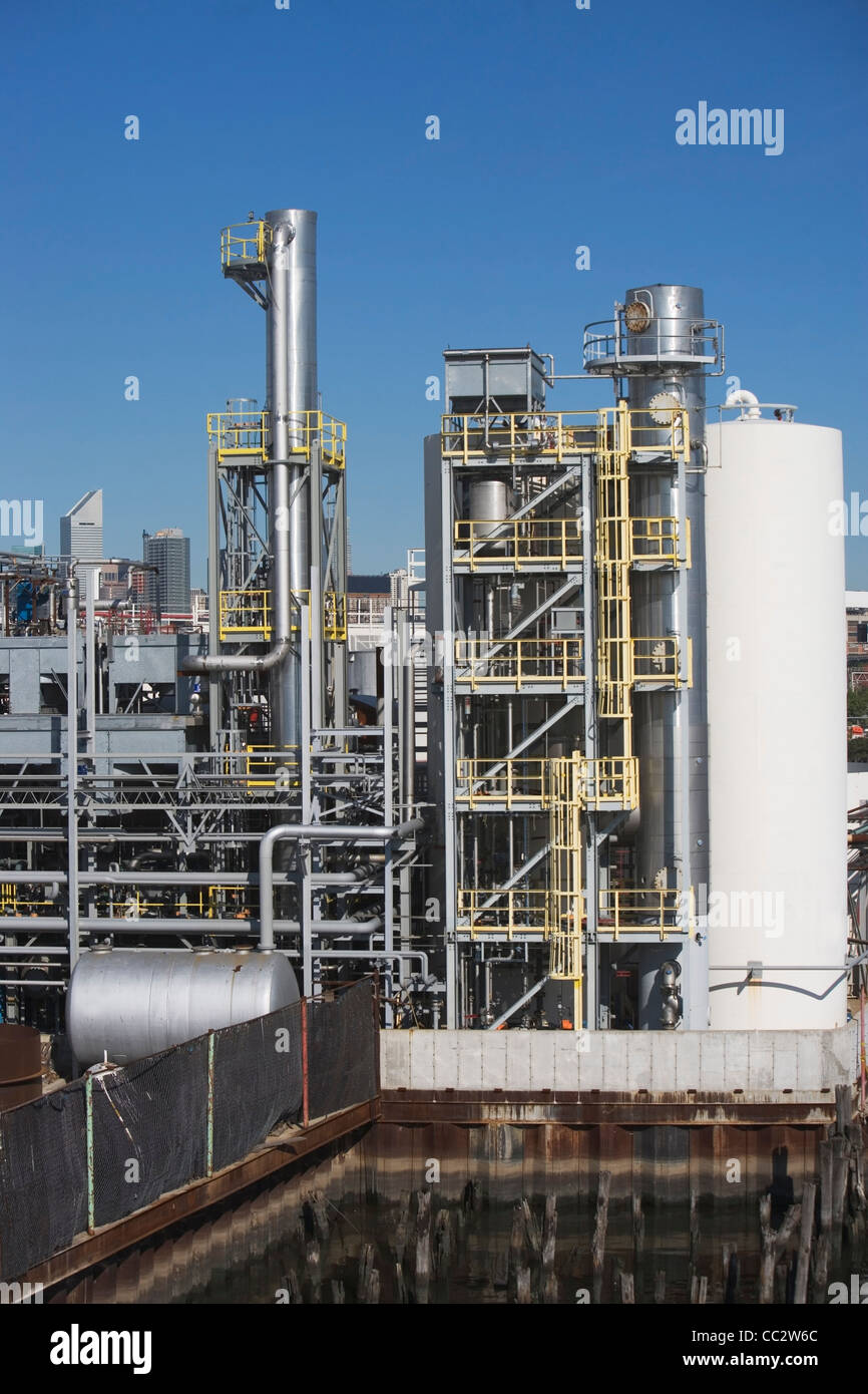 Oil processing hi-res stock photography and images - Alamy