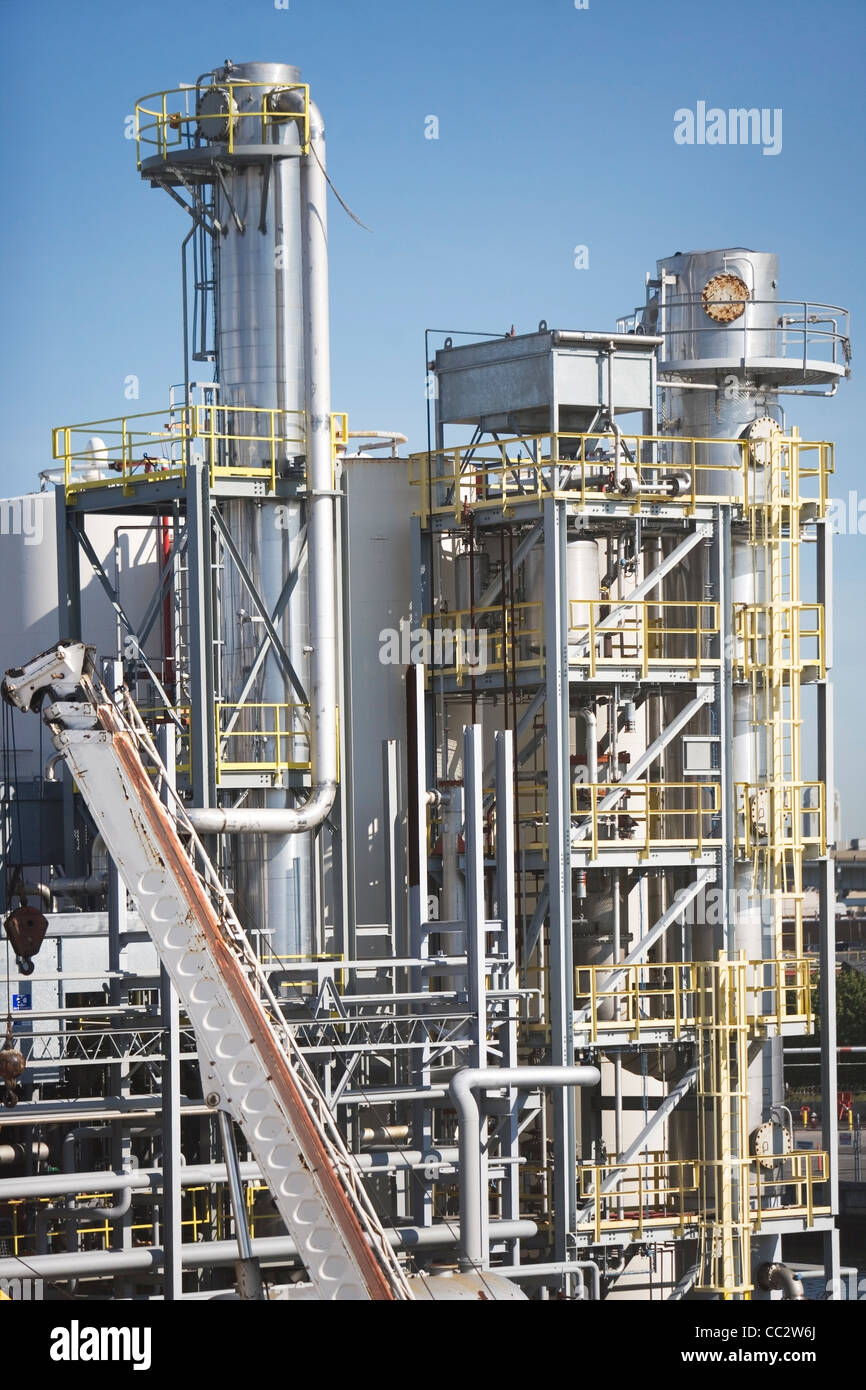 Oil processing hi-res stock photography and images - Alamy