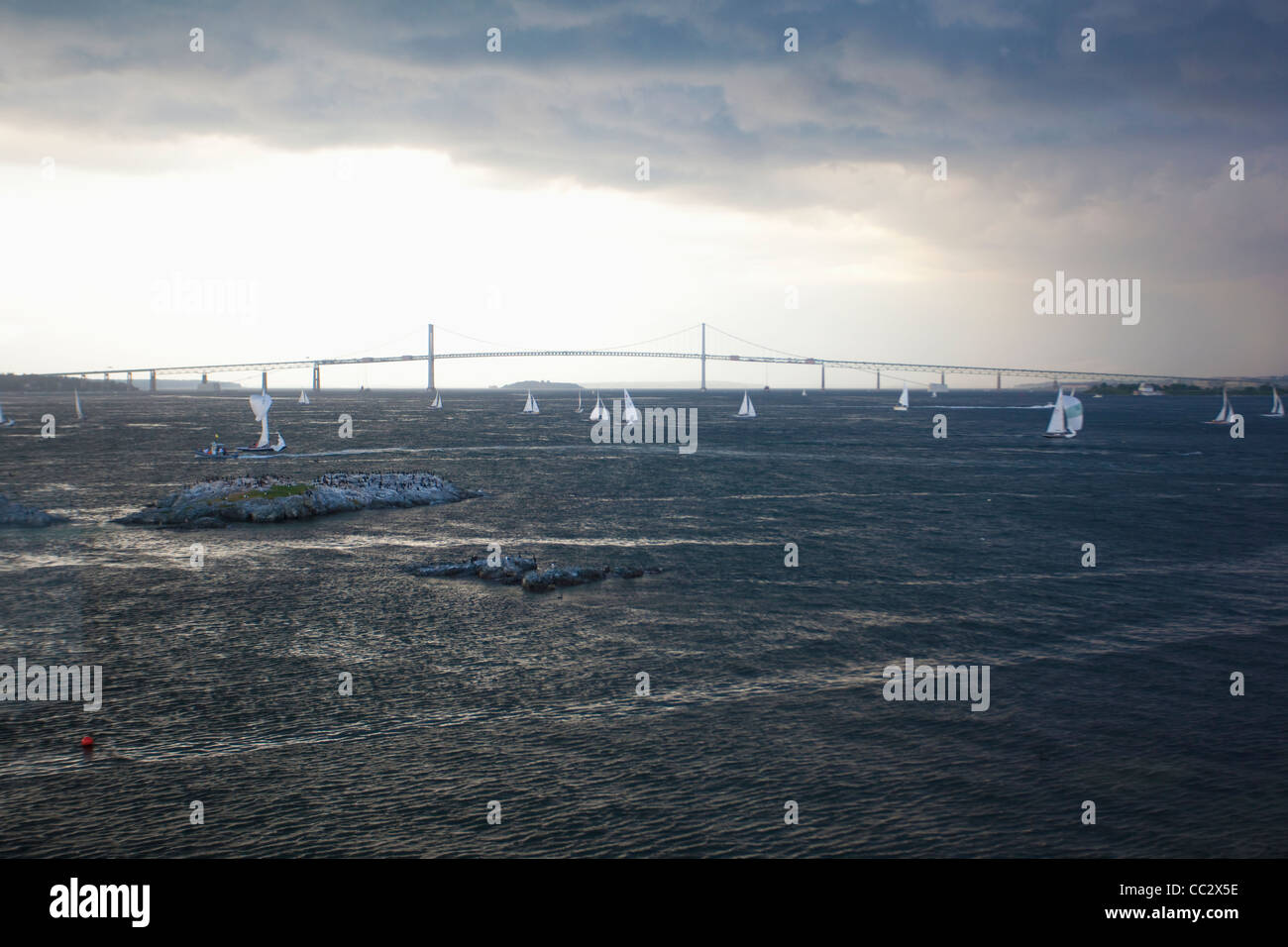 Sailing boats on sea hi-res stock photography and images - Alamy