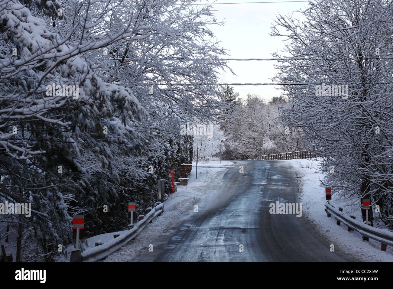 Canadian rural winter roads Stock Photo - Alamy