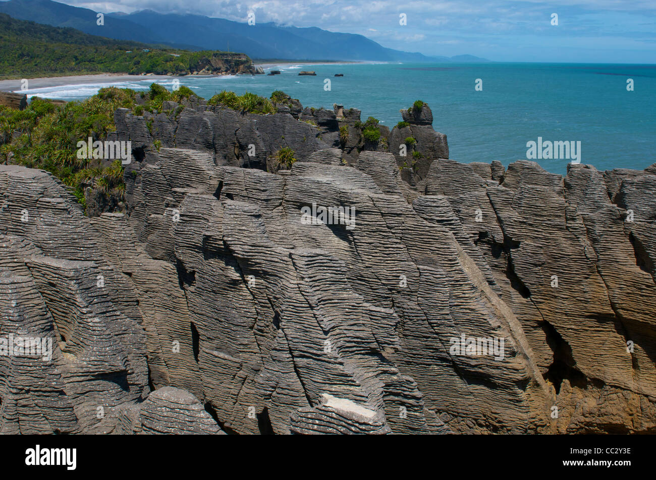 Lookout point pancake rocks punakaiki hi-res stock photography and ...