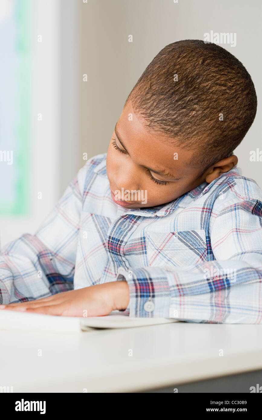 USA, California, Los Angeles, Boy (6-7) drawing Stock Photo - Alamy