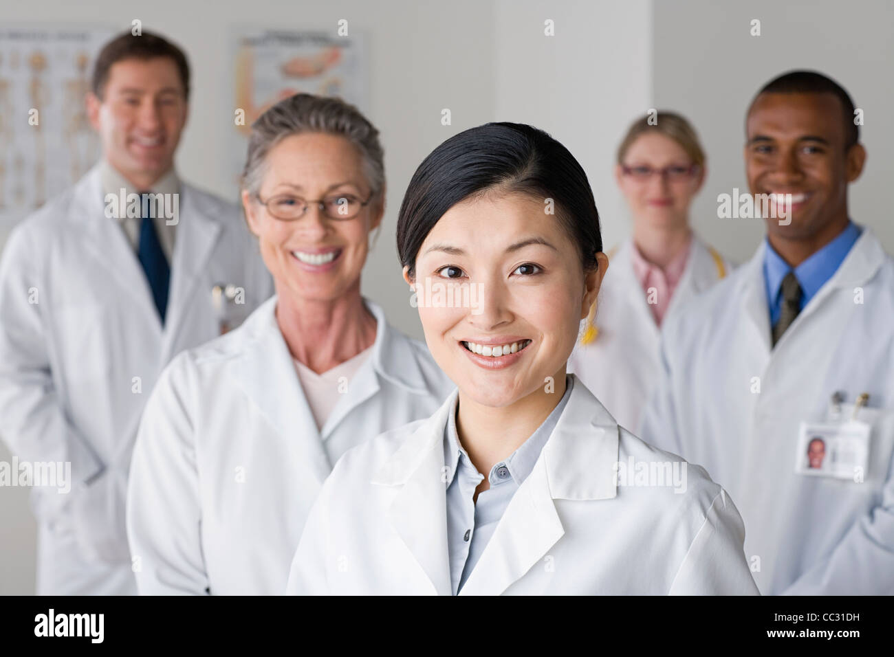 Five doctors looking camera hi-res stock photography and images - Alamy