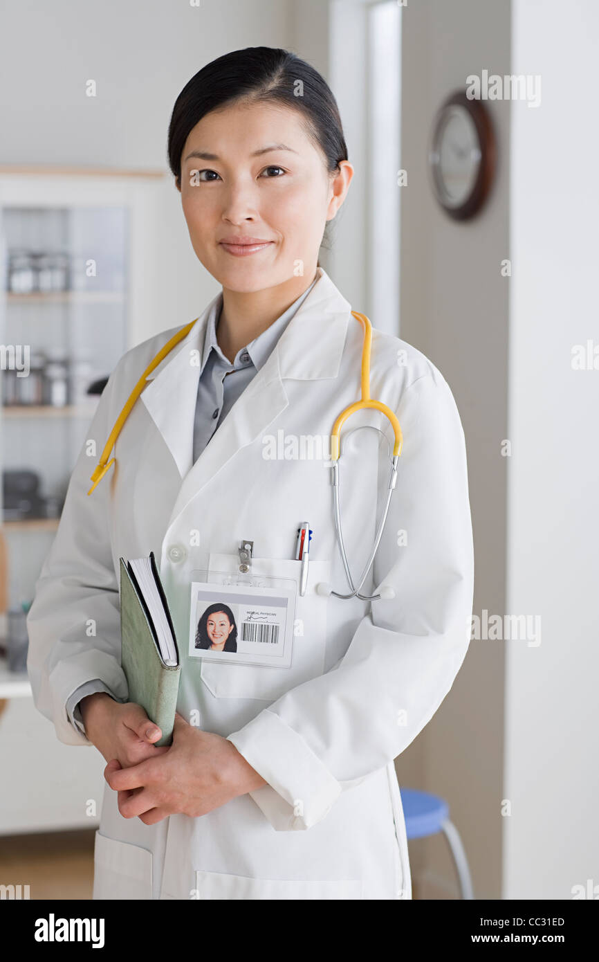 Female doctor name tag hi-res stock photography and images - Alamy