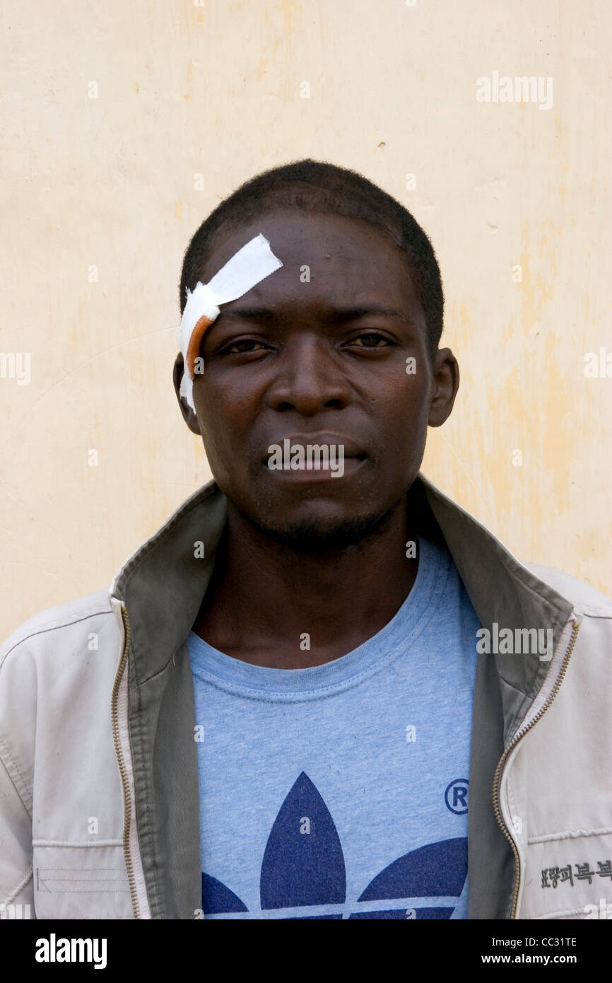 Man from cameroon hi-res stock photography and images - Alamy