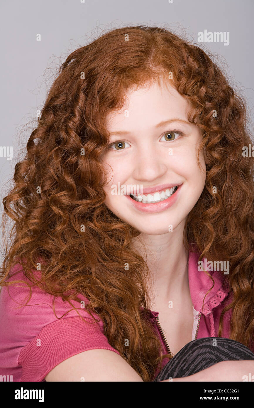 Portrait of teenage girl (16-17 Stock Photo - Alamy