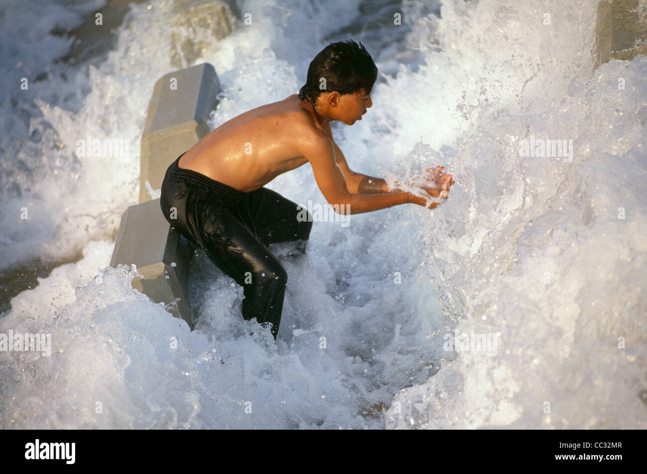 Great man made river libya hi-res stock photography and images - Alamy