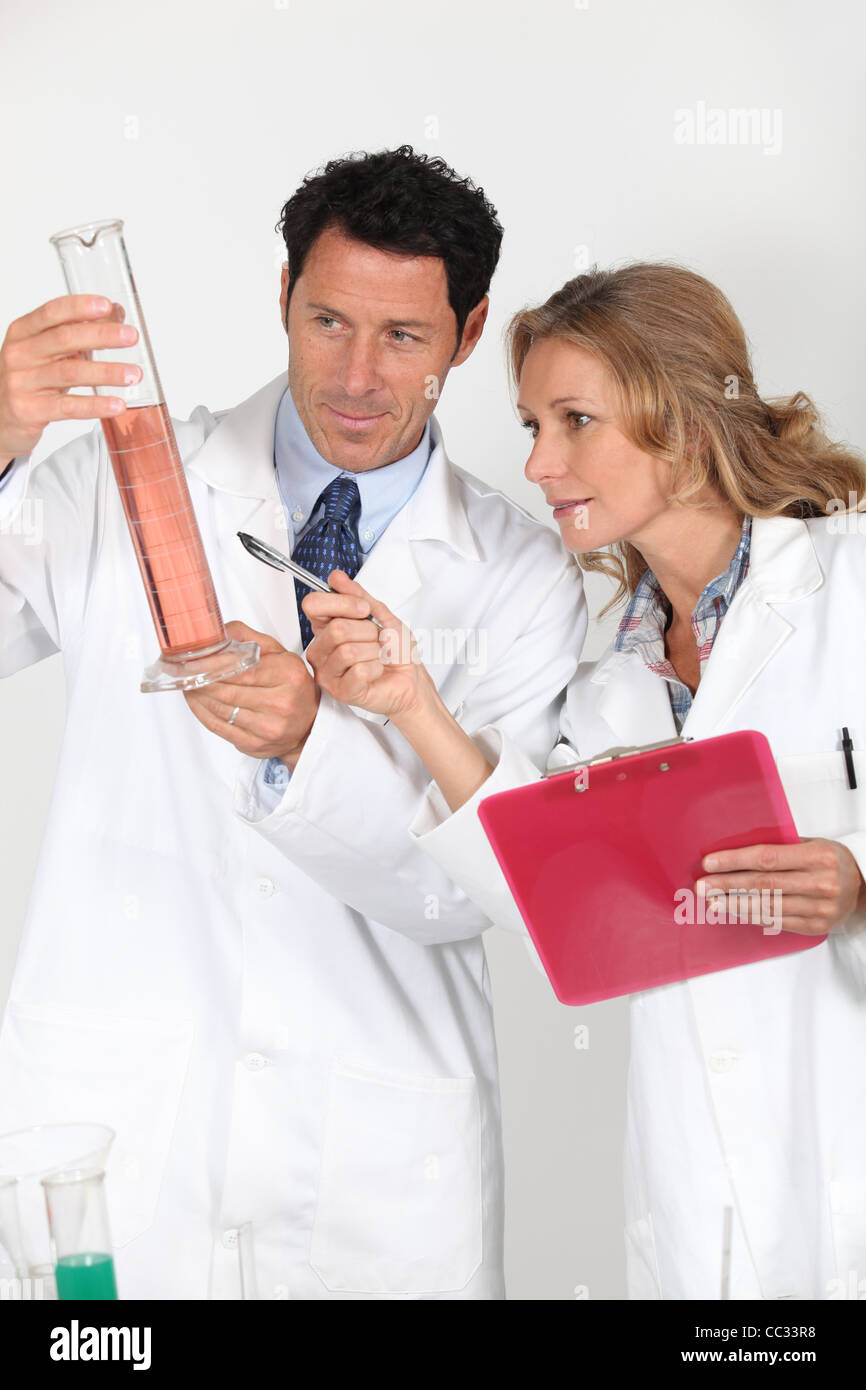 Lab technician hi-res stock photography and images - Alamy