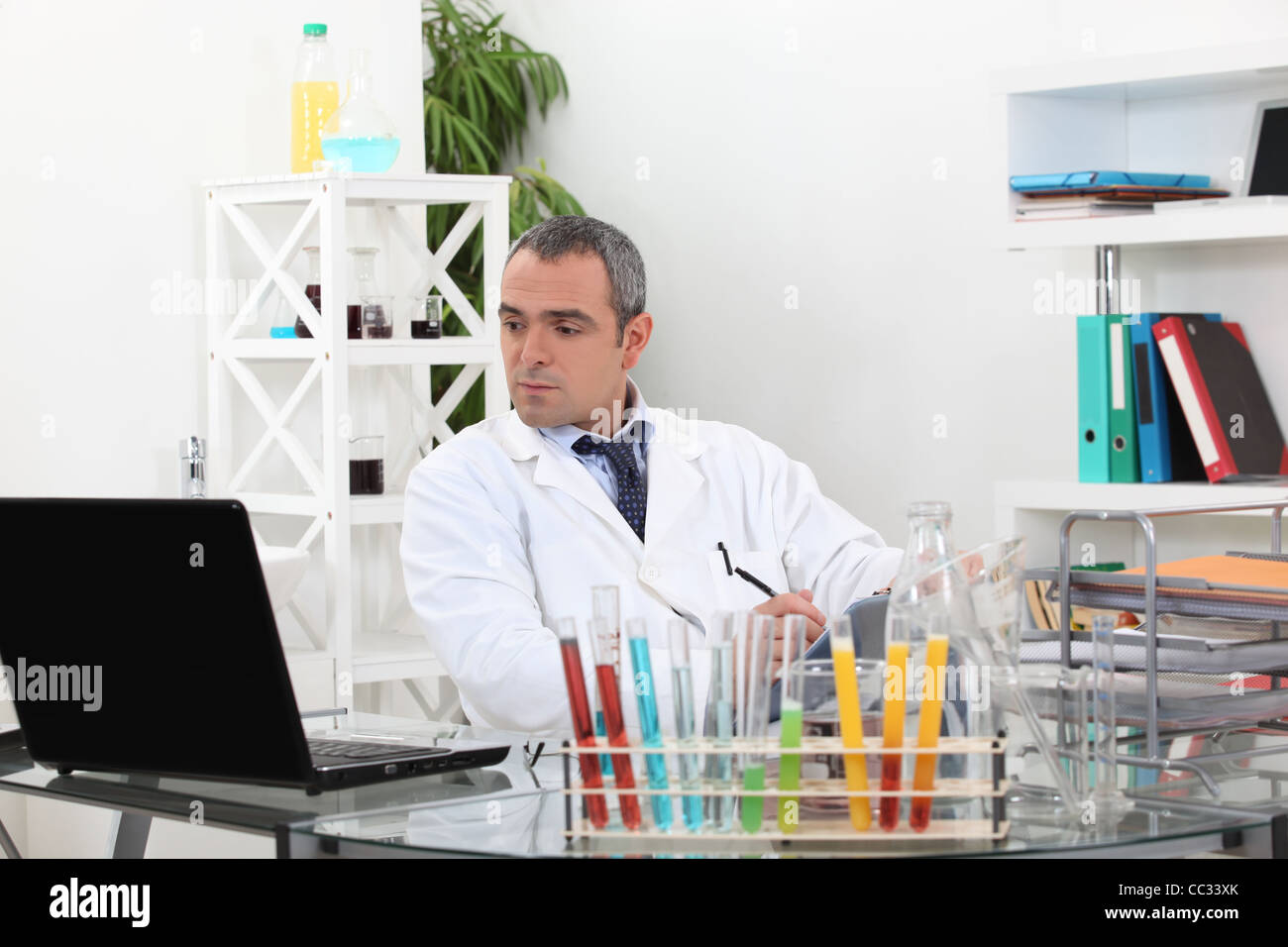 Computer reasoning hi-res stock photography and images - Alamy