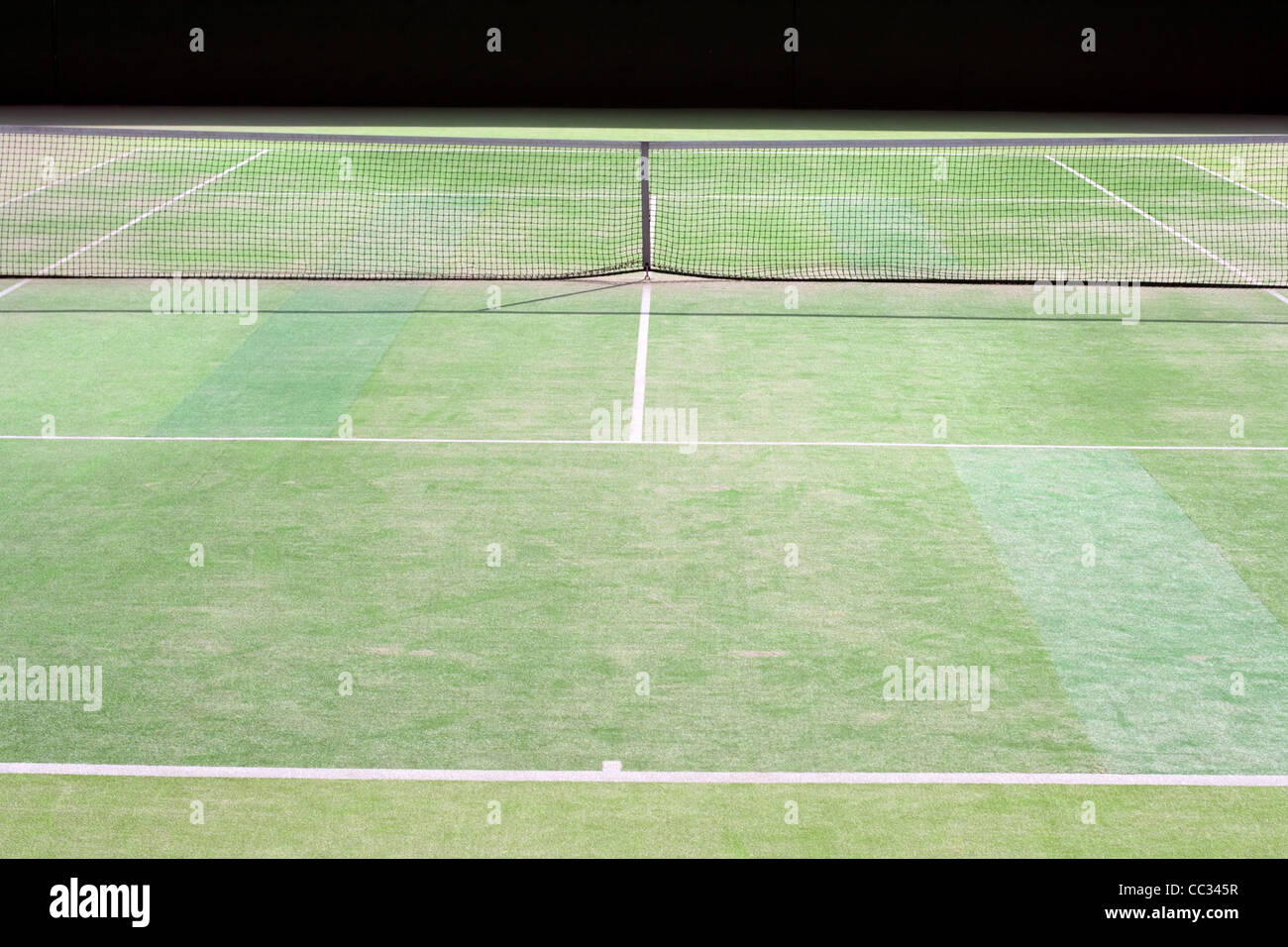 Perspective on a training tennis court Stock Photo - Alamy