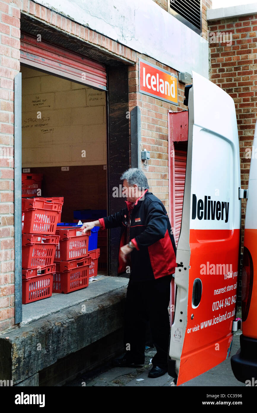 Iceland home delivery van hi-res stock photography and images - Alamy