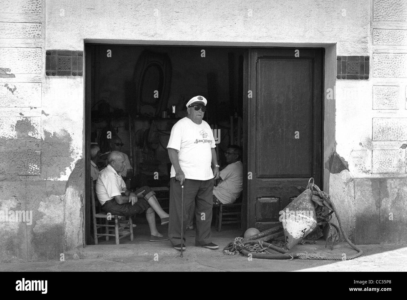 Elderly Spanish Men High Resolution Stock Photography and Images - Alamy