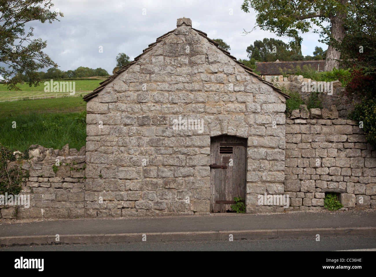 The Blind House or Old Village Lock Up Kelston Somerset Stock Photo - Alamy