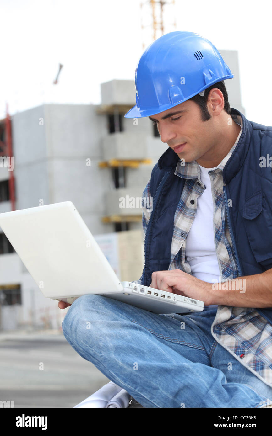 Onsite office hi-res stock photography and images - Alamy