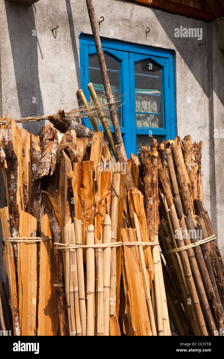Cooking with firewood india hi-res stock photography and images - Alamy