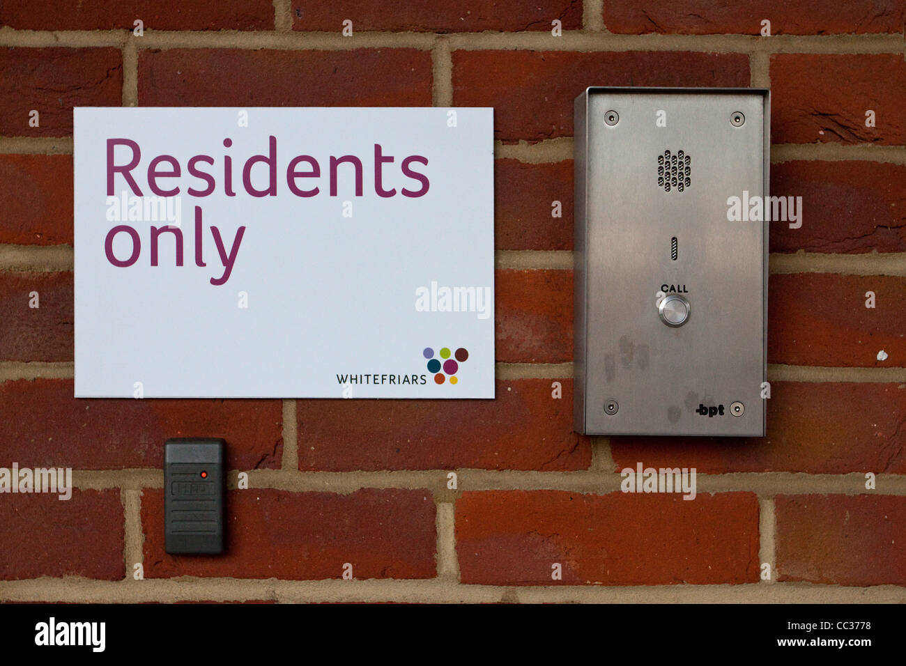 residents only and call button intercom Stock Photo - Alamy