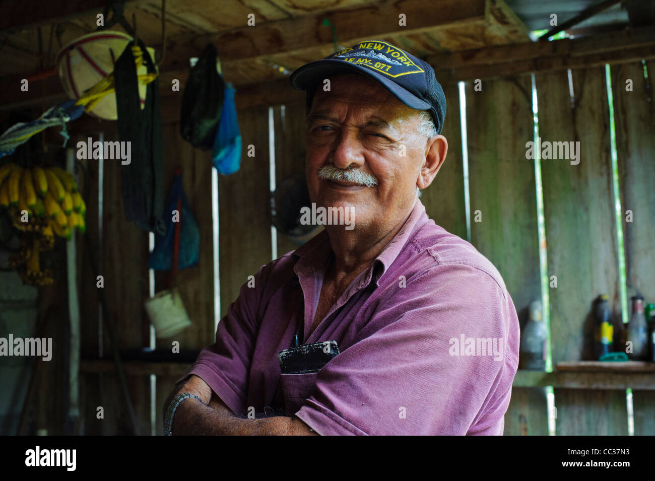 Old man honduras hi-res stock photography and images - Alamy