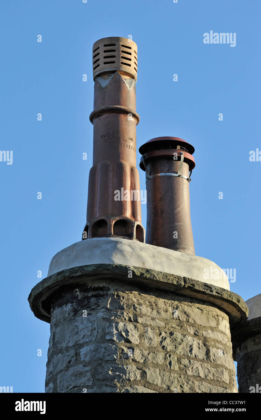 Two chimney house hi-res stock photography and images - Alamy