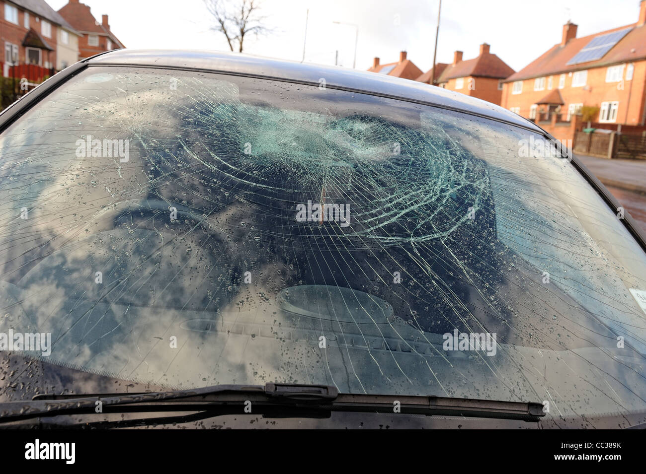 Smashed windscreen on car hi-res stock photography and images - Alamy