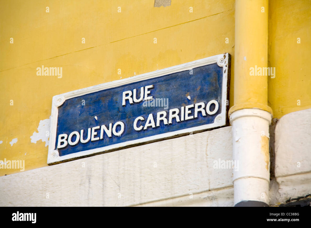 Lost property sign hi-res stock photography and images - Alamy