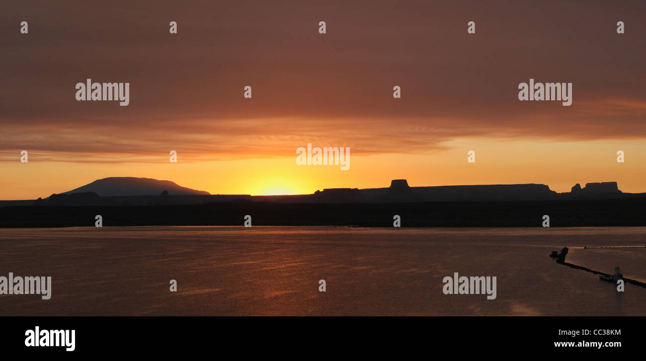 Sunset over Lake Powell, Arizona with Tower Butte and Navajo Mountain ...
