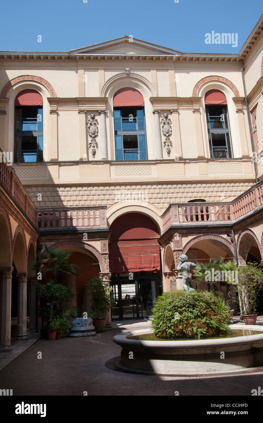 Beautiful Colonnade and Courtyard in the Medieval City of Bologna Italy ...