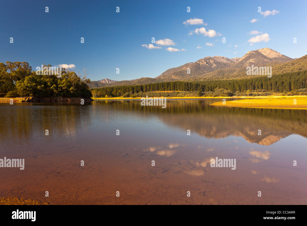 Afternoon reflections of Mount Buffalo on Lake Buffalo near Myrtleford ...