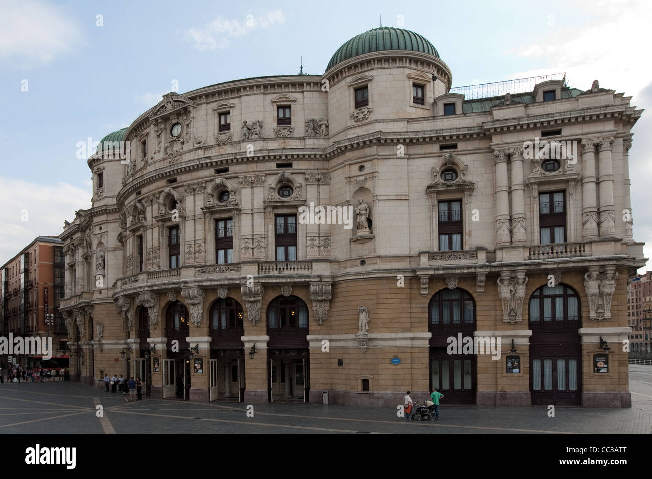 Bilbao opera house hi-res stock photography and images - Alamy