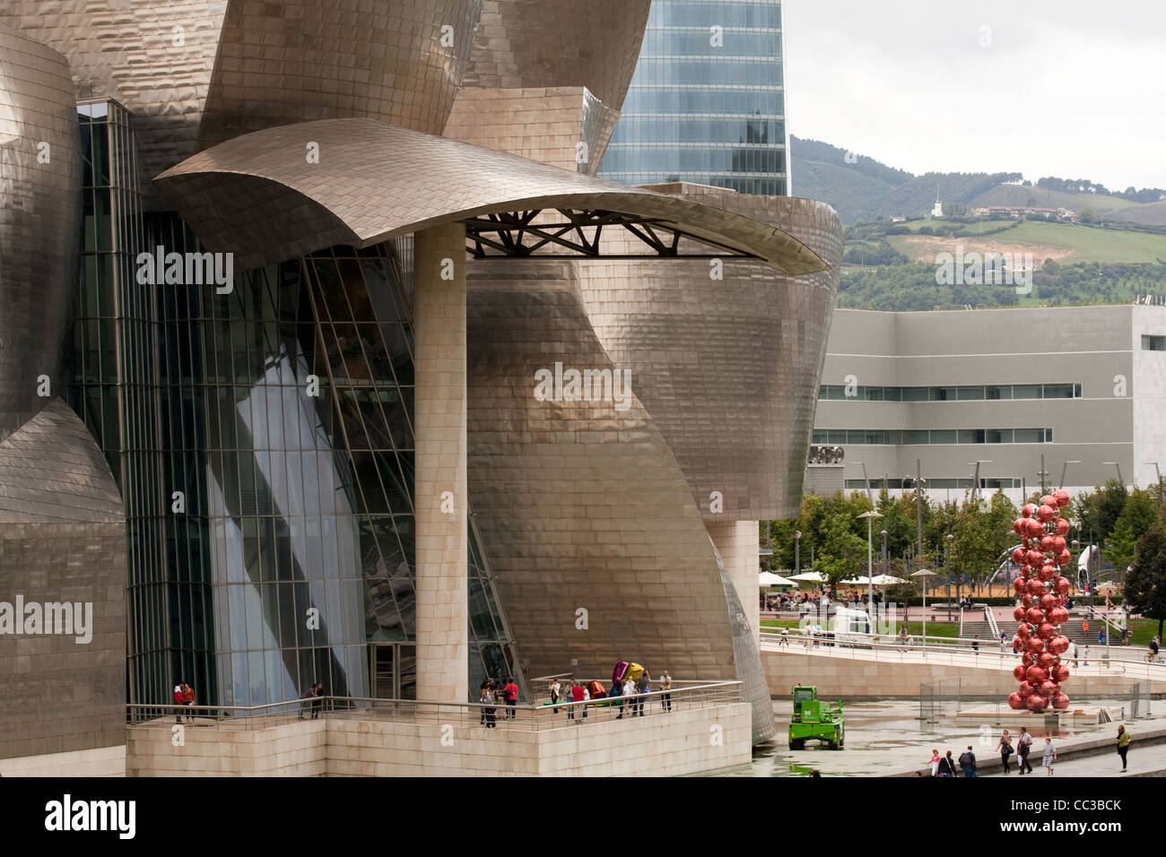 Titanium clad building hi-res stock photography and images - Alamy