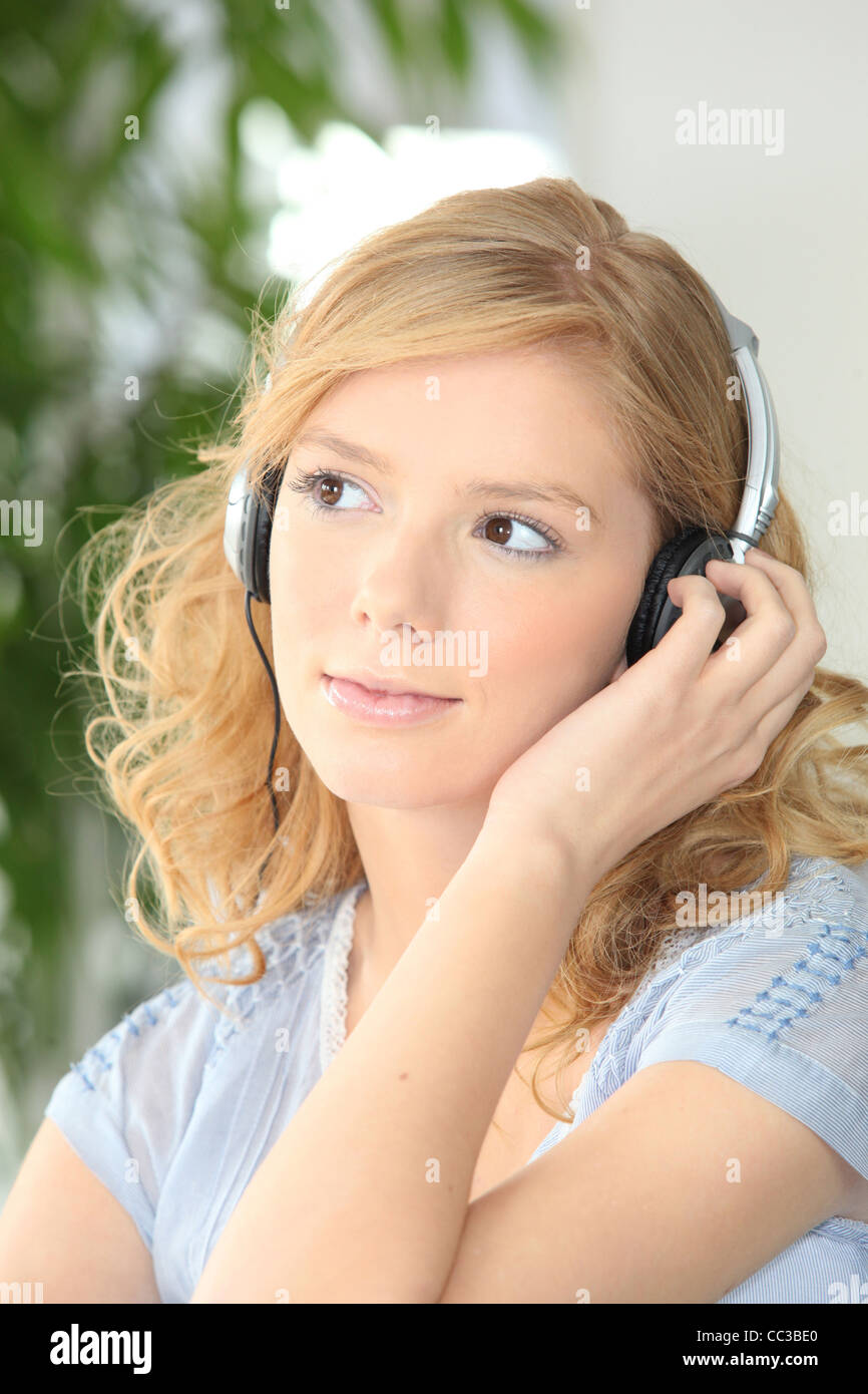 Portrait of girl with headphones Stock Photo - Alamy