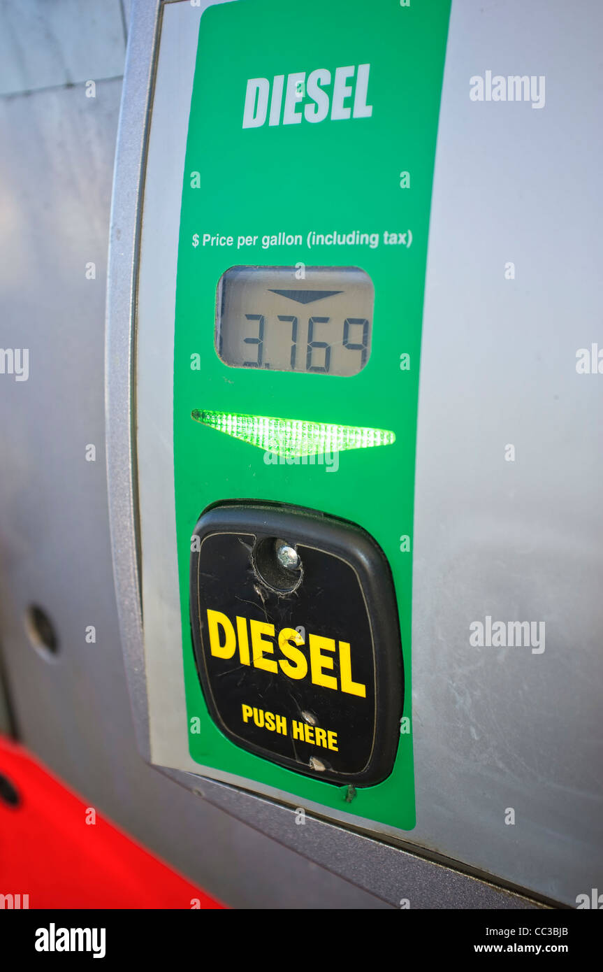 Modern gas pump hi-res stock photography and images - Alamy