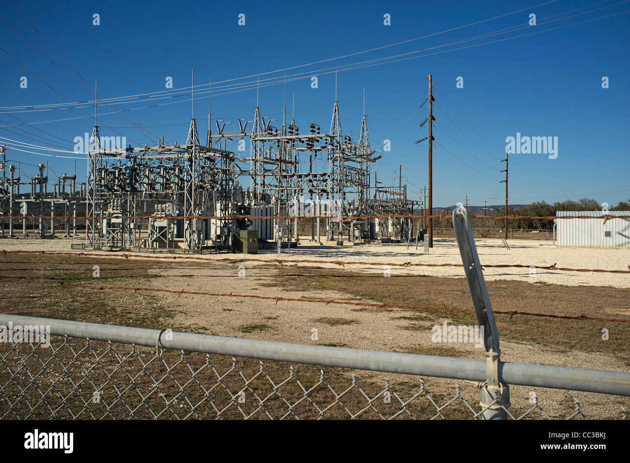 Electric power transformation station hi-res stock photography and ...