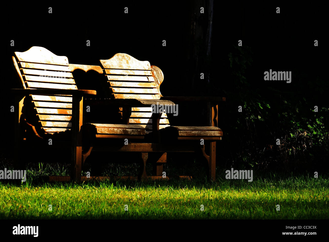 Throne chairs hi-res stock photography and images - Alamy