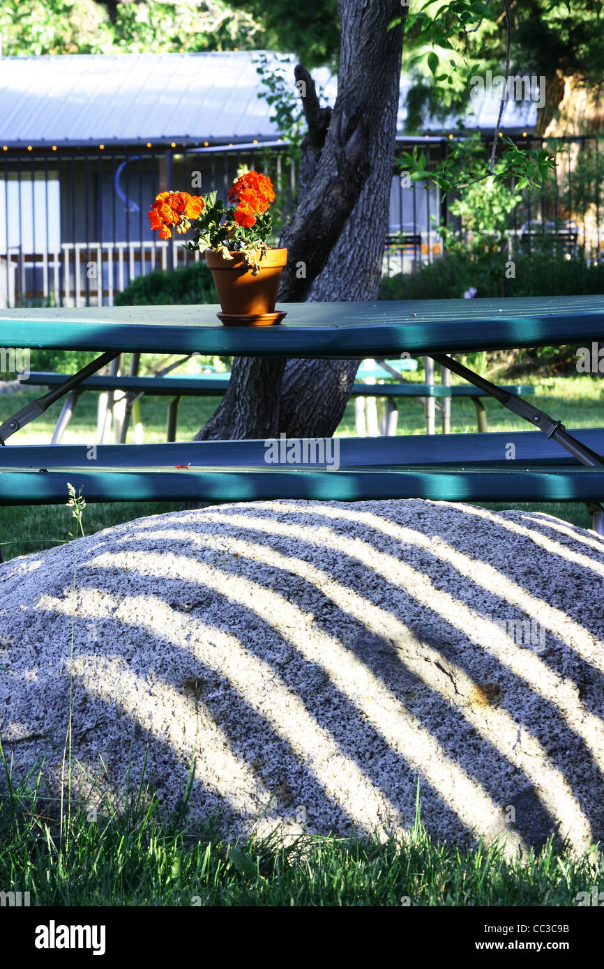 Shadow patterns on rock hi-res stock photography and images - Alamy