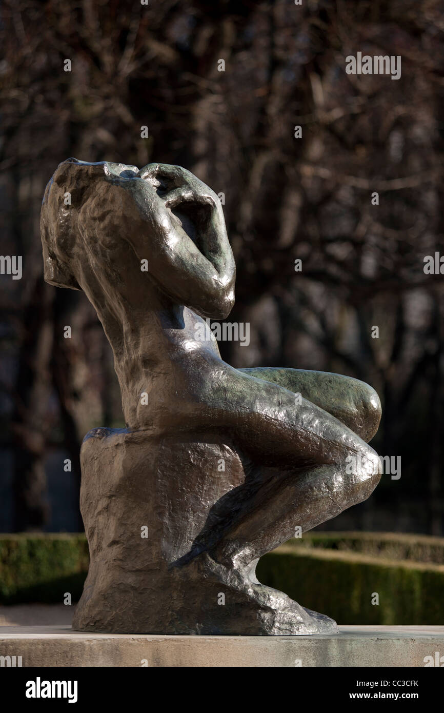 Statue in garden of Rodin Museum, Paris, France Stock Photo - Alamy