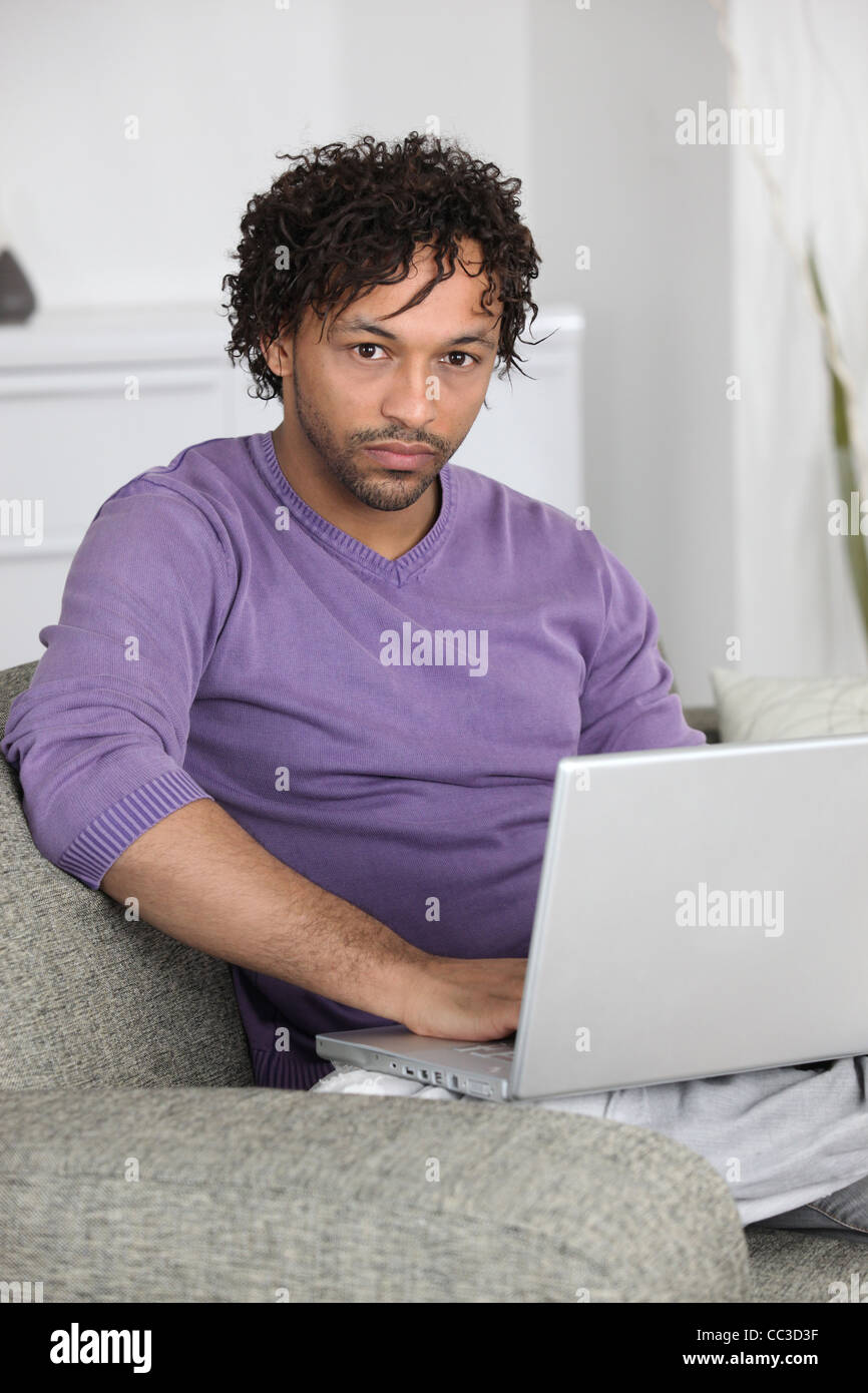 Aloof expression hi-res stock photography and images - Alamy