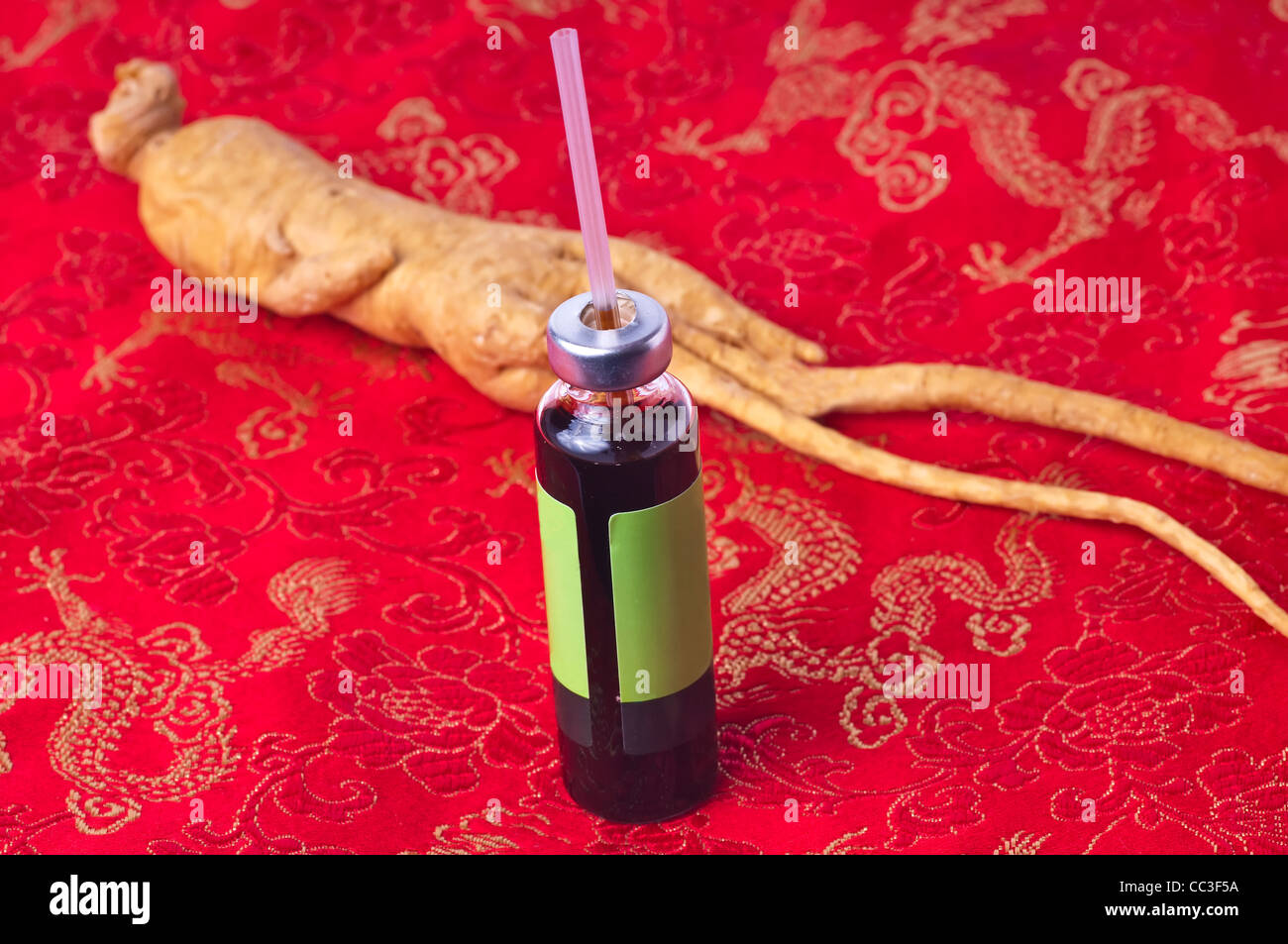 Red korean ginseng hi-res stock photography and images - Alamy