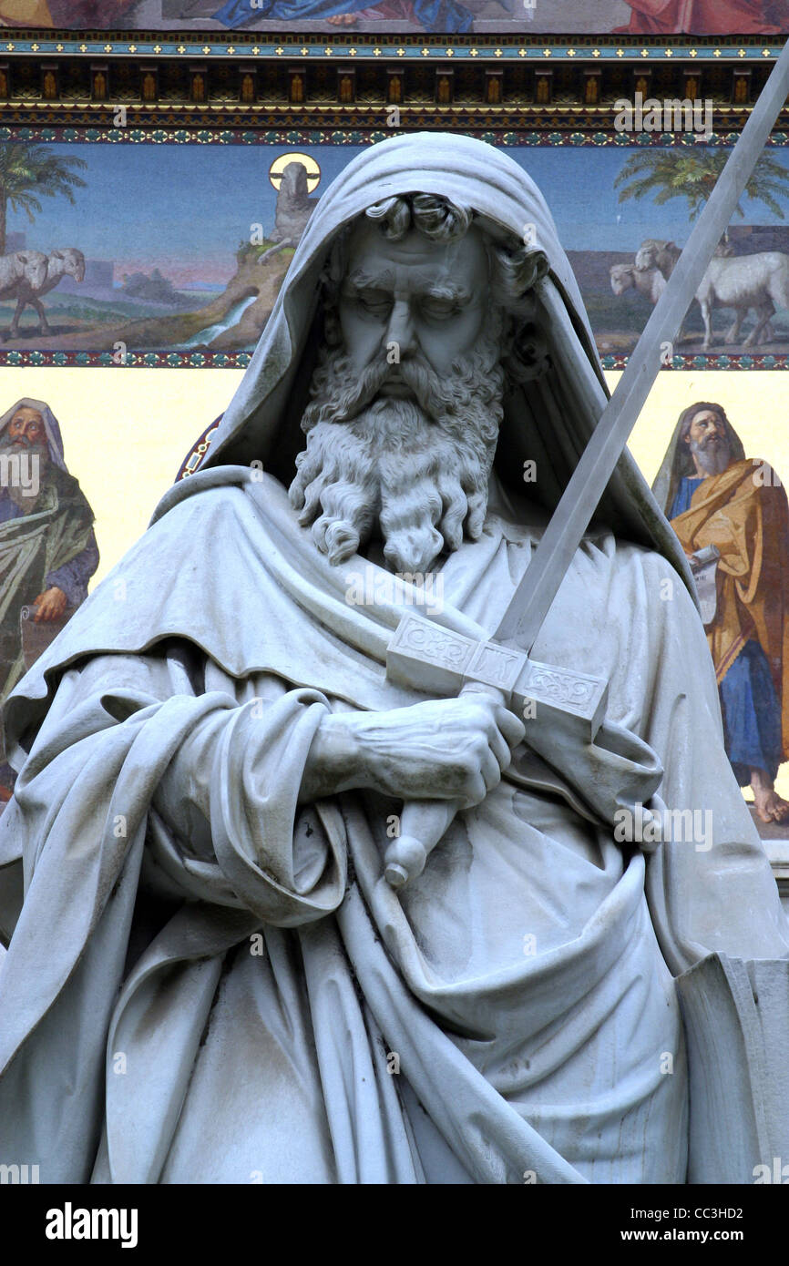 Statue of apostle St Paul Stock Photo - Alamy
