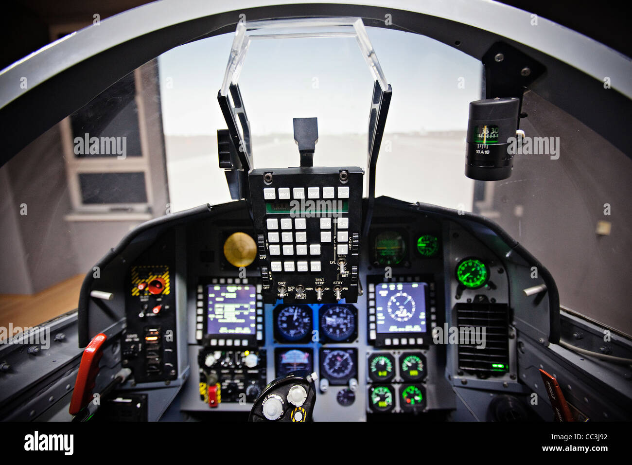 Flight simulator for Czech-built multi-role subsonic combat aircraft L ...