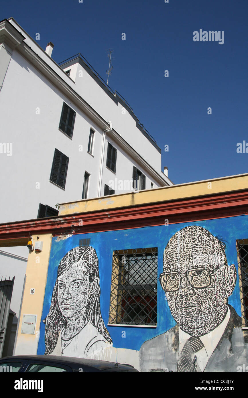 Murales rome hi-res stock photography and images - Alamy