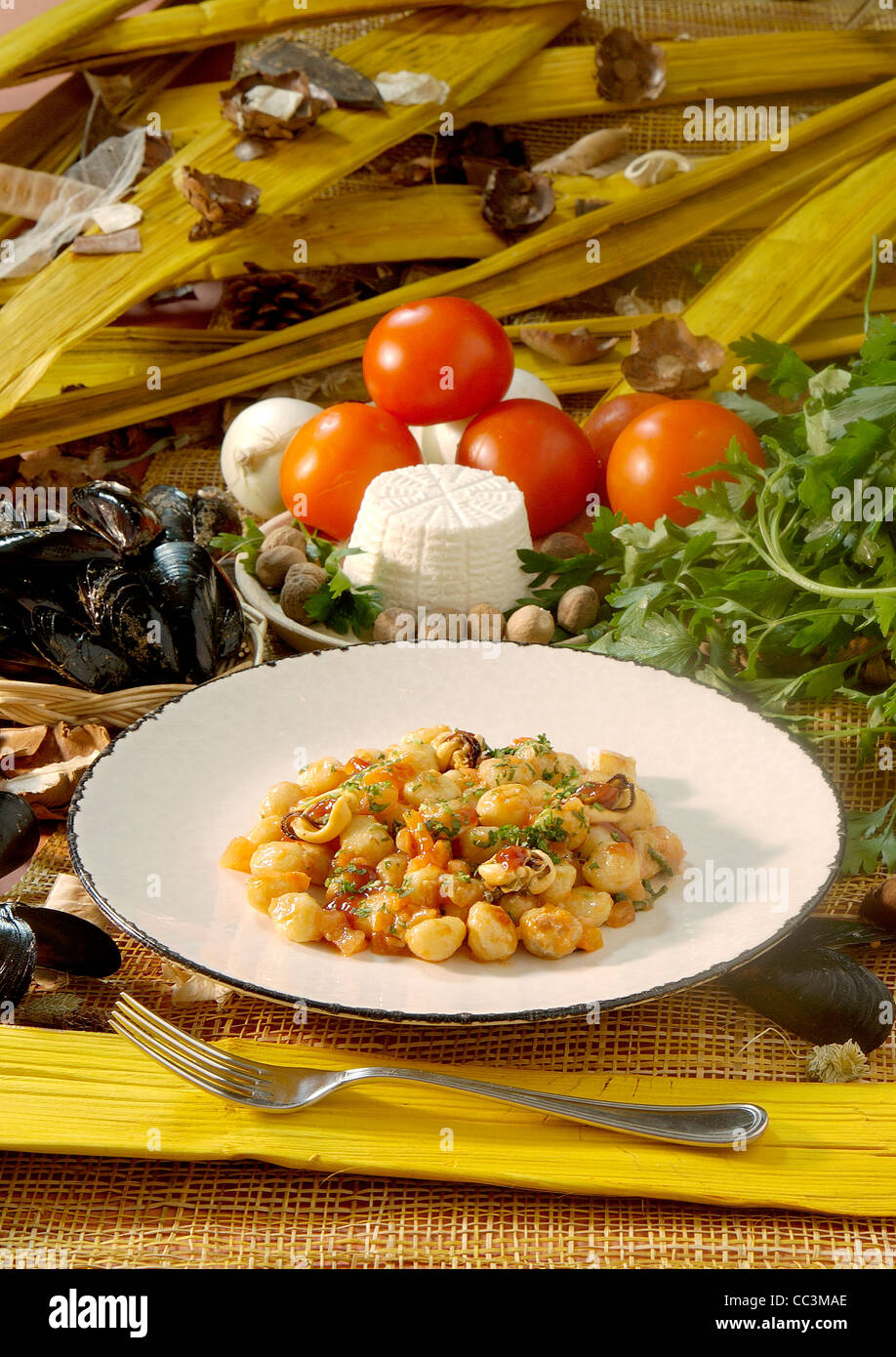 Kitchen: Ricotta Gnocchi With A Ragout Of Mussels Stock Photo - Alamy