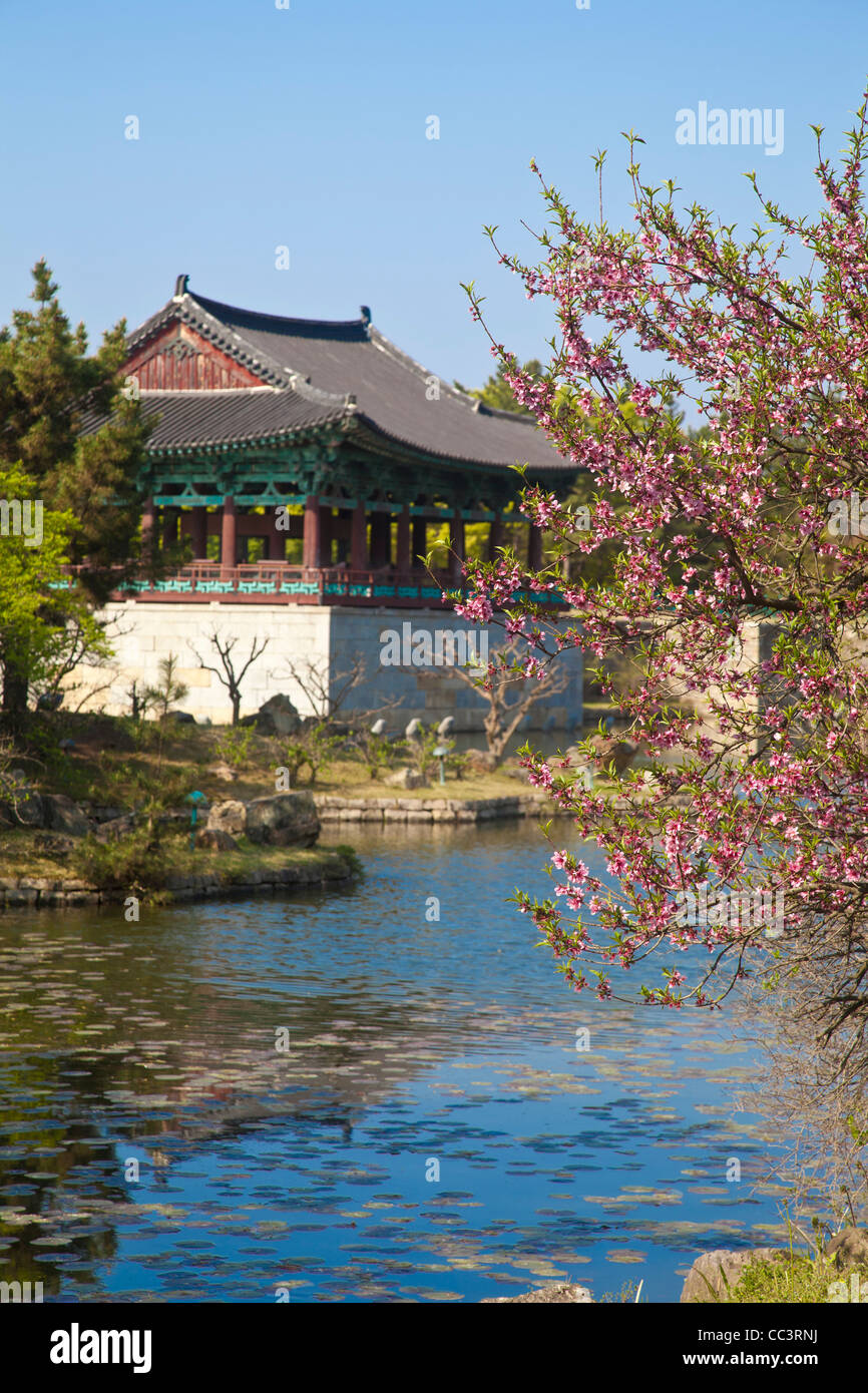 Korea, Gyeongsangbuk-do, Gyeongju, Anapji Pond Stock Photo - Alamy