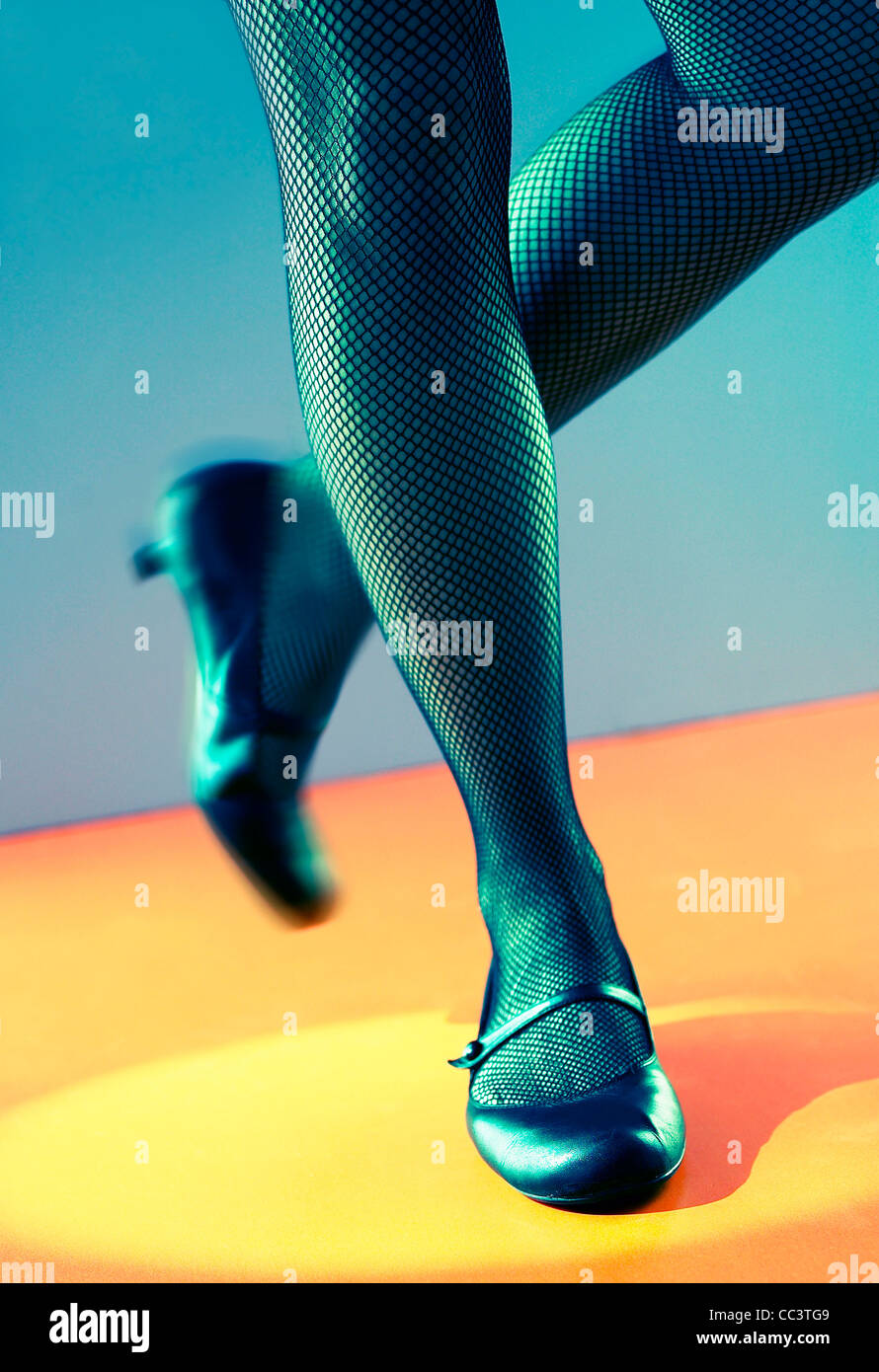 Tap shoes legs hi-res stock photography and images - Alamy