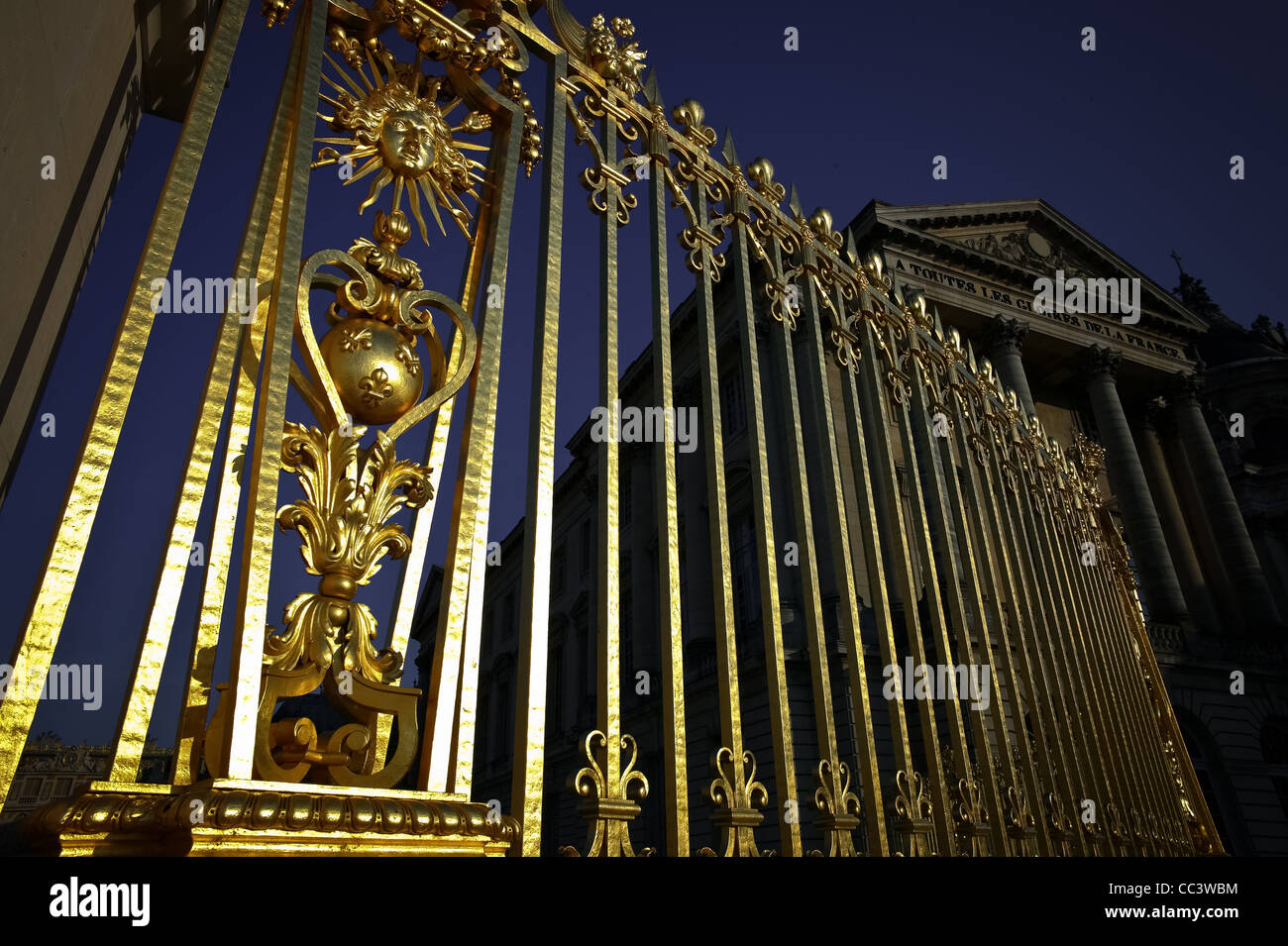 Grids or the Palace of Versailles., Gate of the Palace of Versailles in ...
