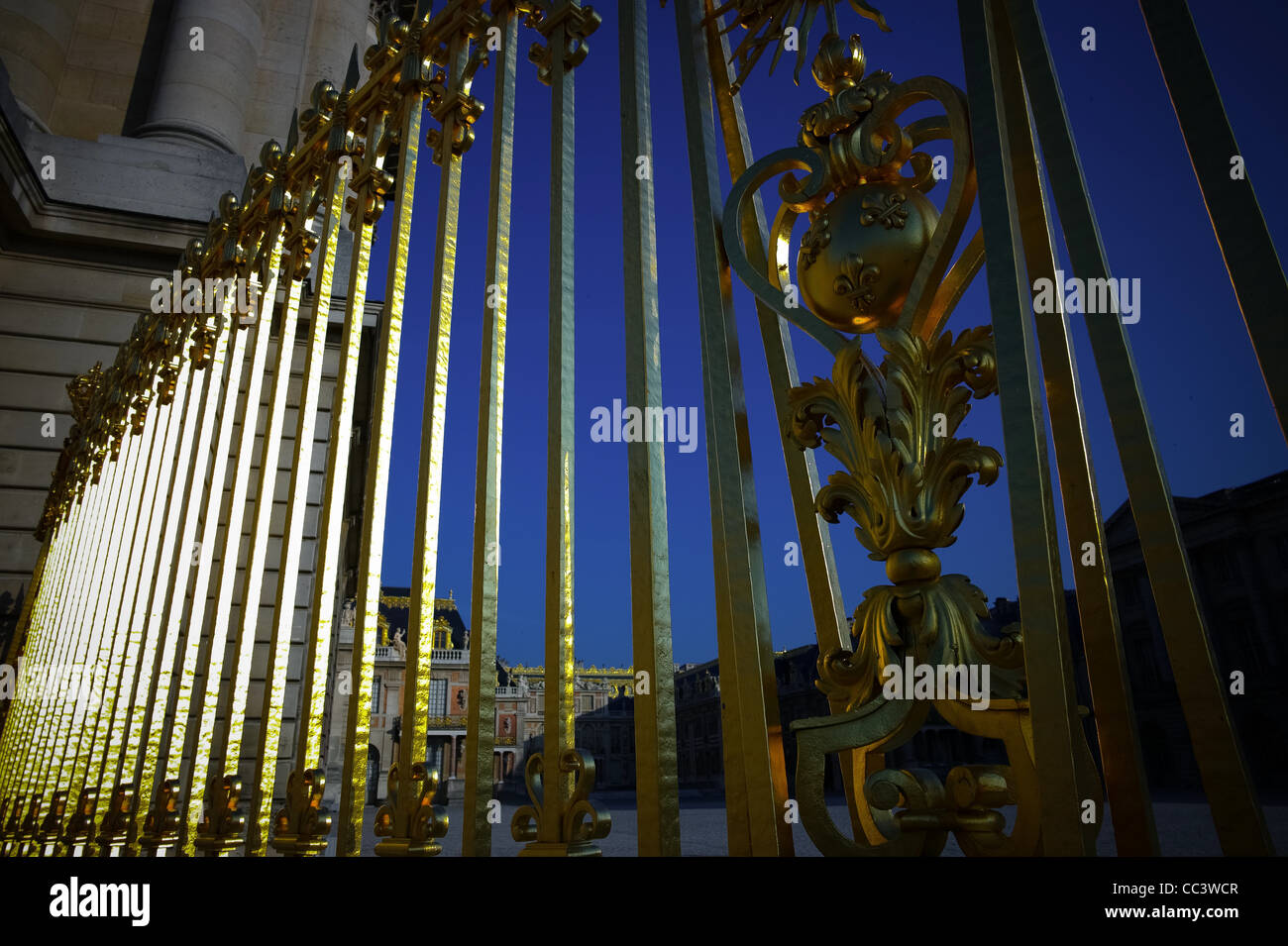 Grids or the Palace of Versailles., Gate of the Palace of Versailles in ...